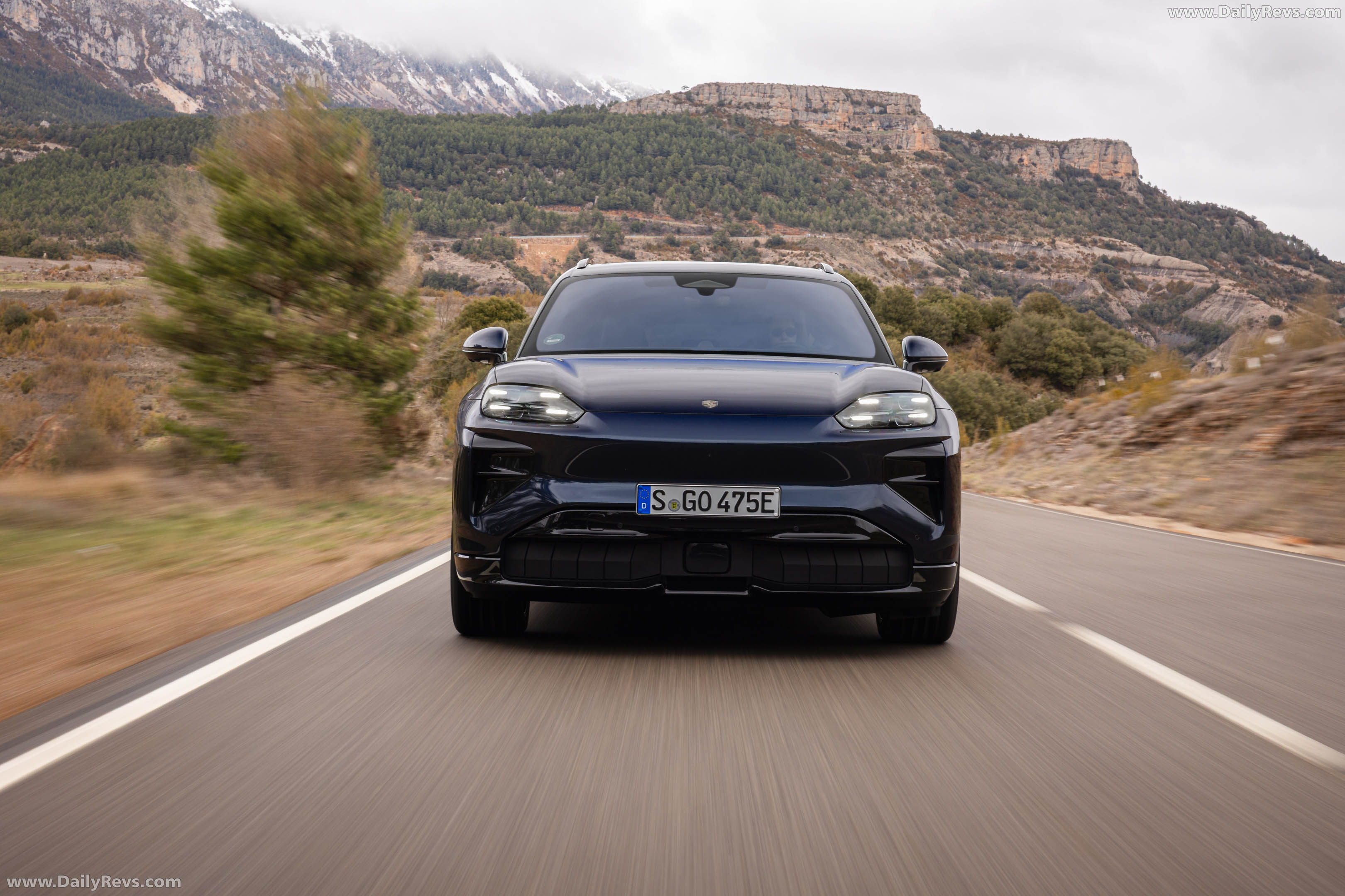 2027 Porsche Cayenne Turbo Electric: Most Powerful Cayenne Ever ...