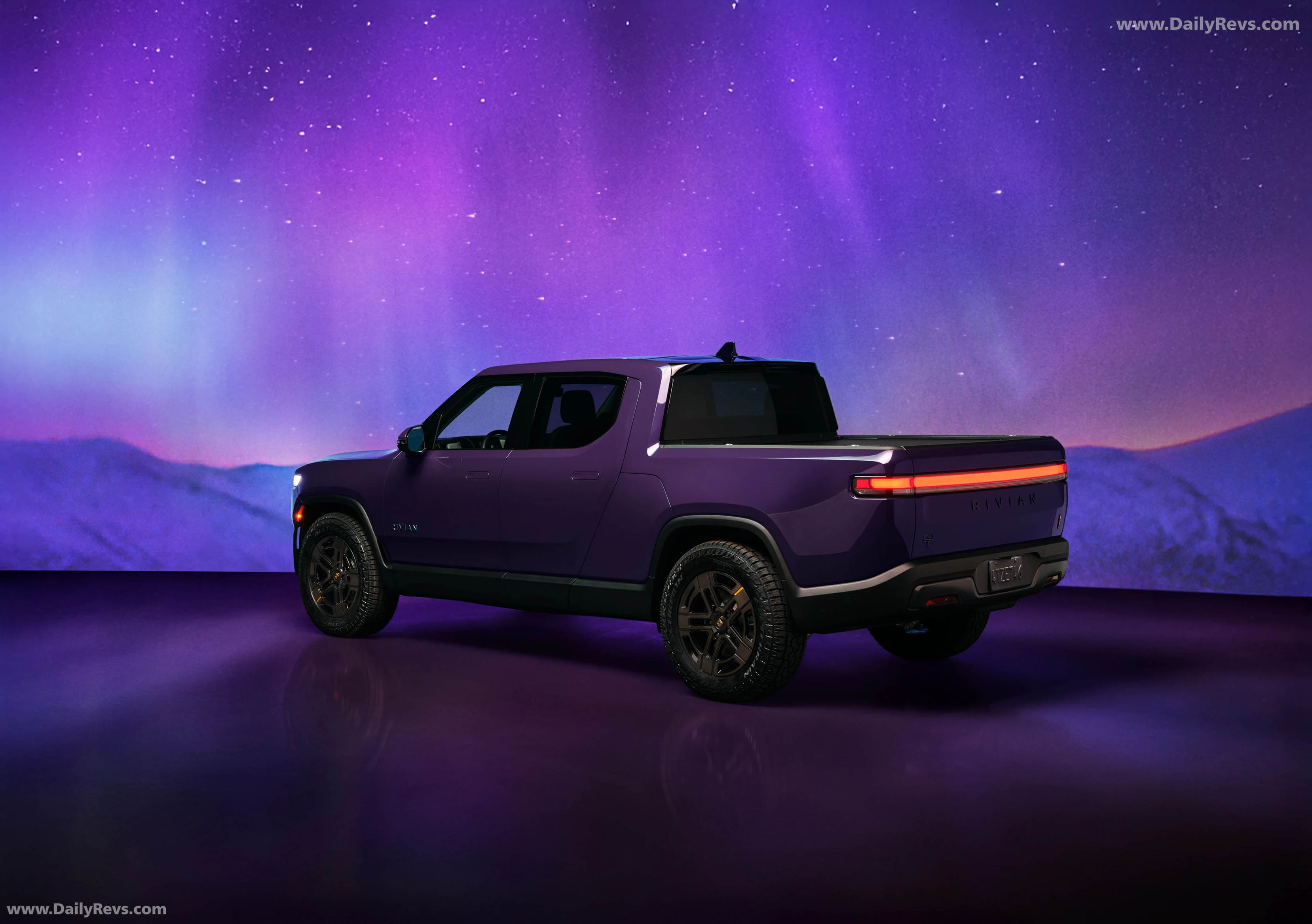 2025 Rivian R1T Borealis: Striking Purple Finish Adds a Bold New Edge ...