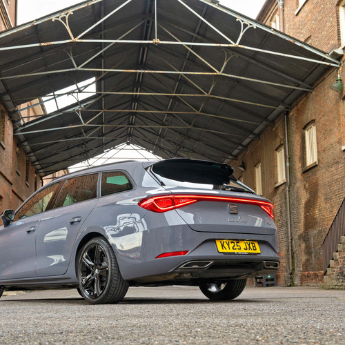 2026 SEAT Leon Estate FR UK Version: Refined Interior Updates Enhance ...