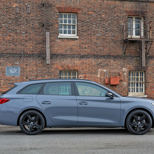 2026 SEAT Leon Estate FR UK Version: Refined Interior Updates Enhance ...