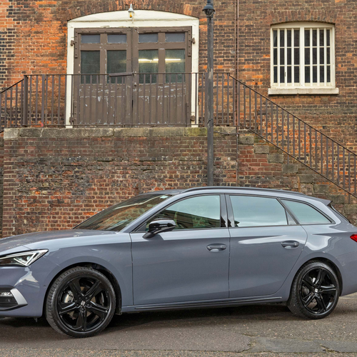 2026 SEAT Leon Estate FR UK Version: Refined Interior Updates Enhance ...