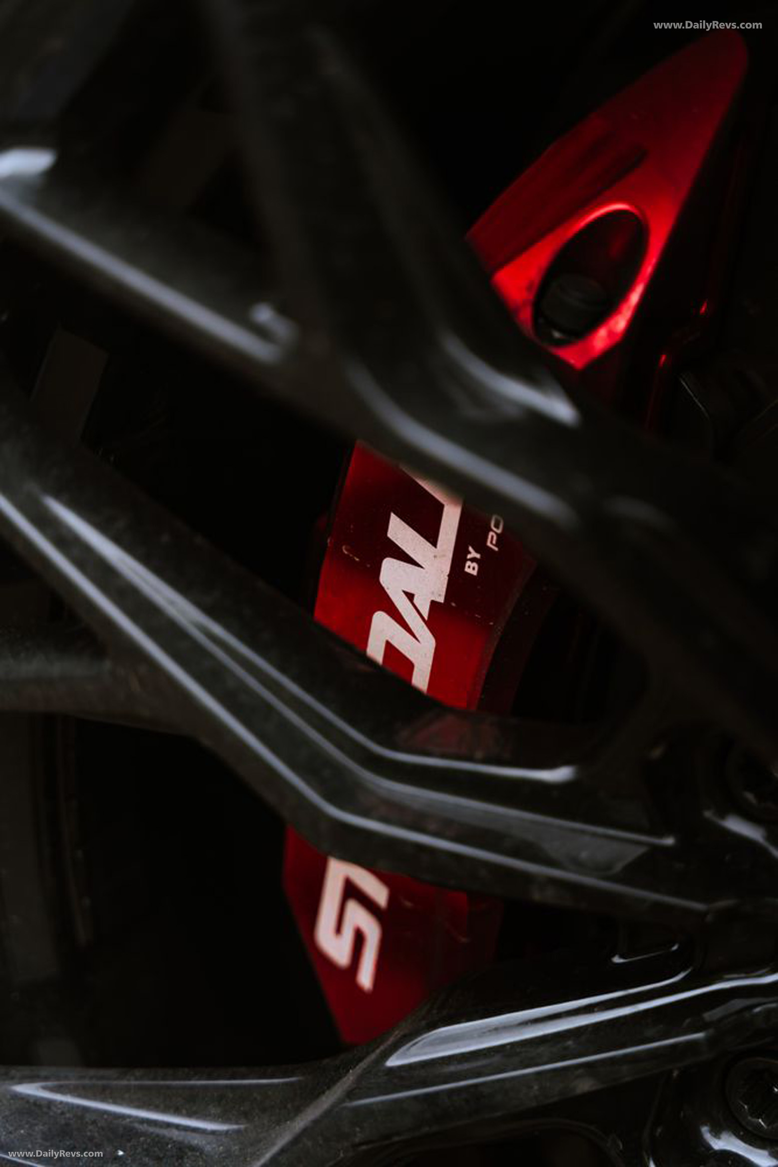 2025 Stradale Modena GTX First Look - DailyRevs
