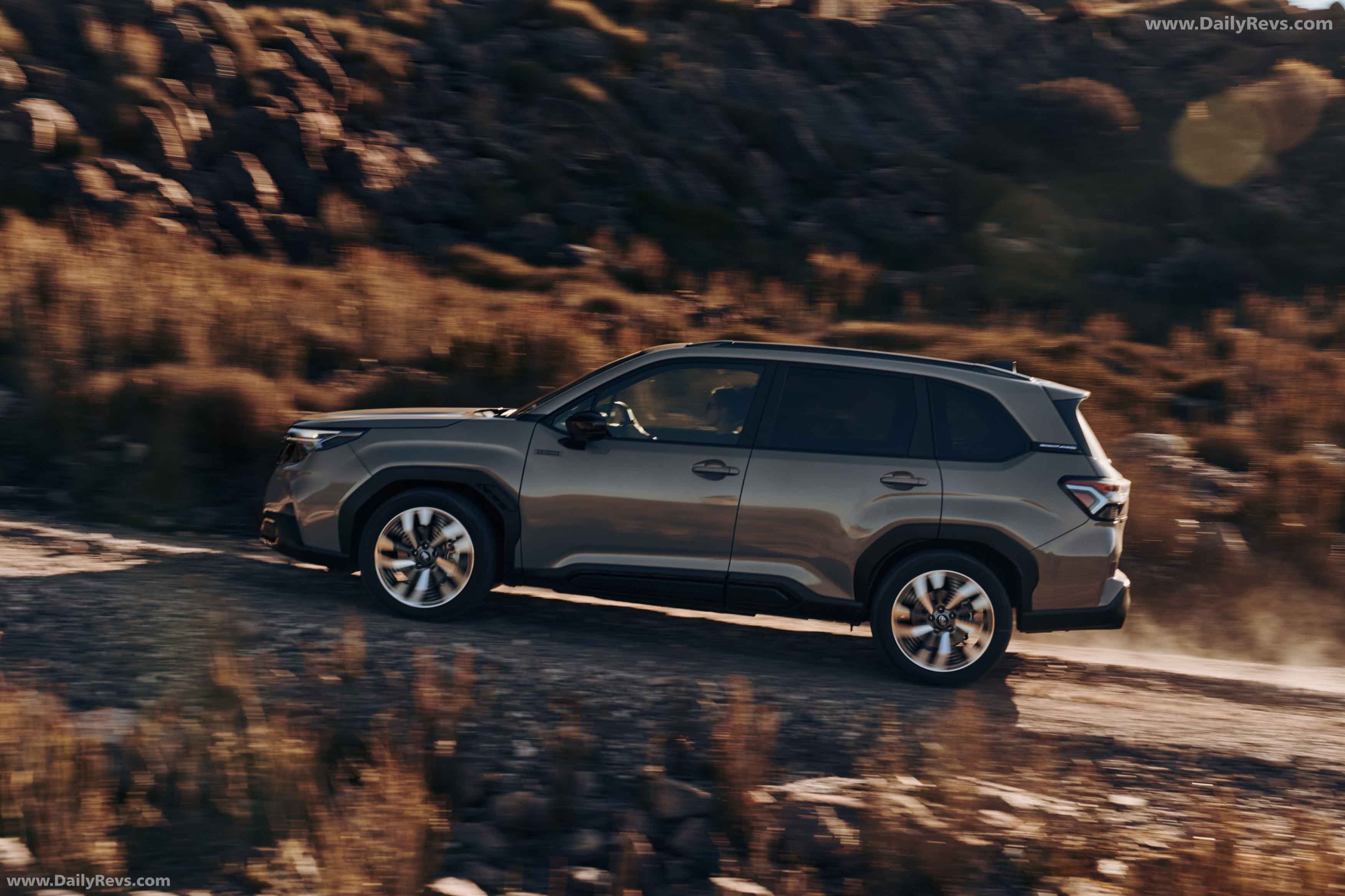 2025 Subaru Forester AWD Hybrid Touring Australian Version - Redefining ...