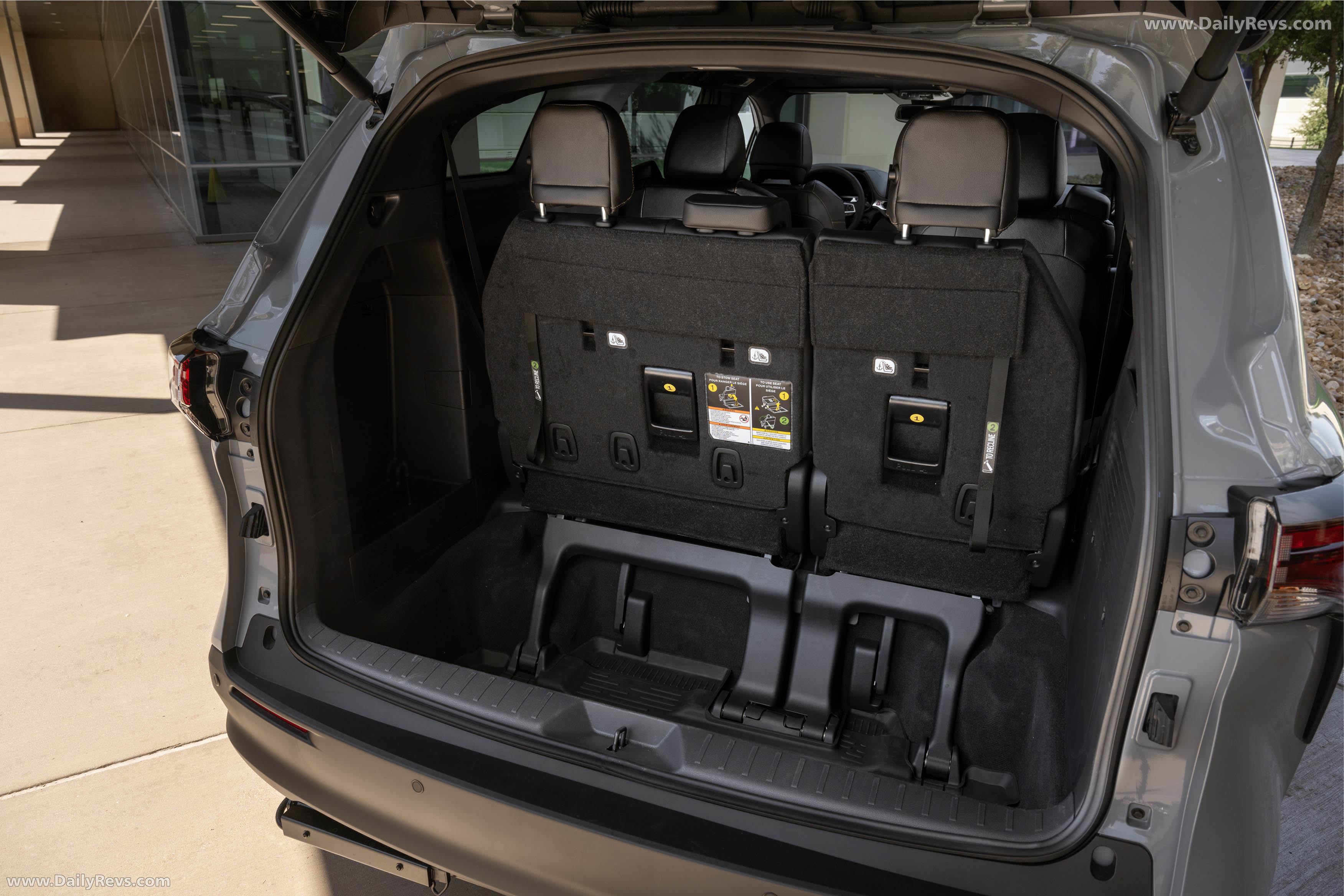 2025 Toyota Sienna Woodland - Toyota Expands Hybrid Family Focus ...