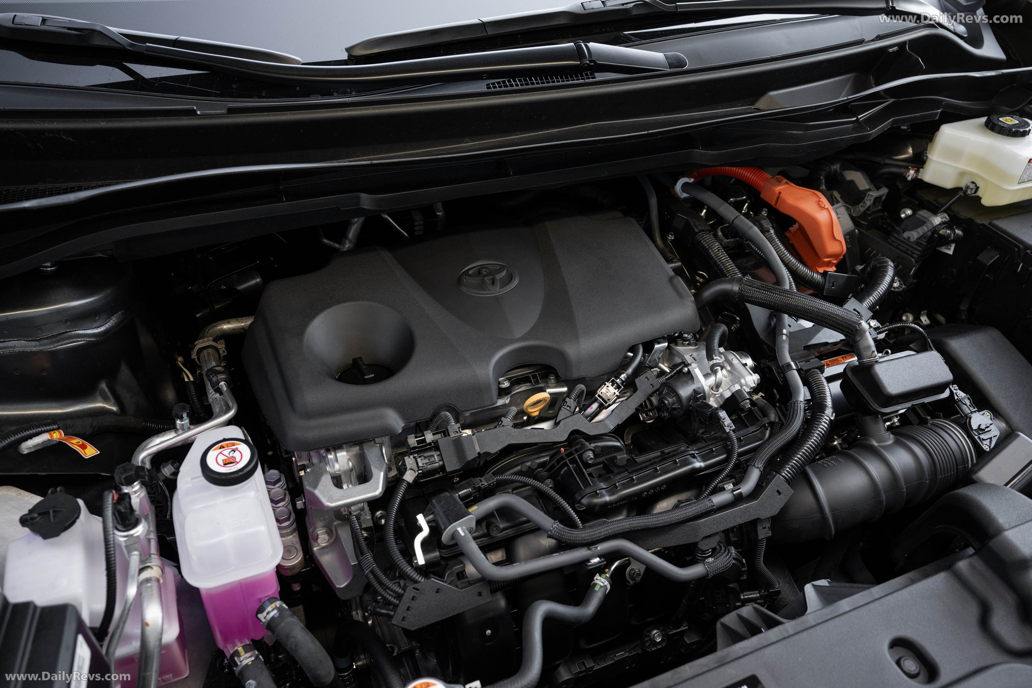 2025 Toyota Sienna Woodland - Toyota Expands Hybrid Family Focus ...