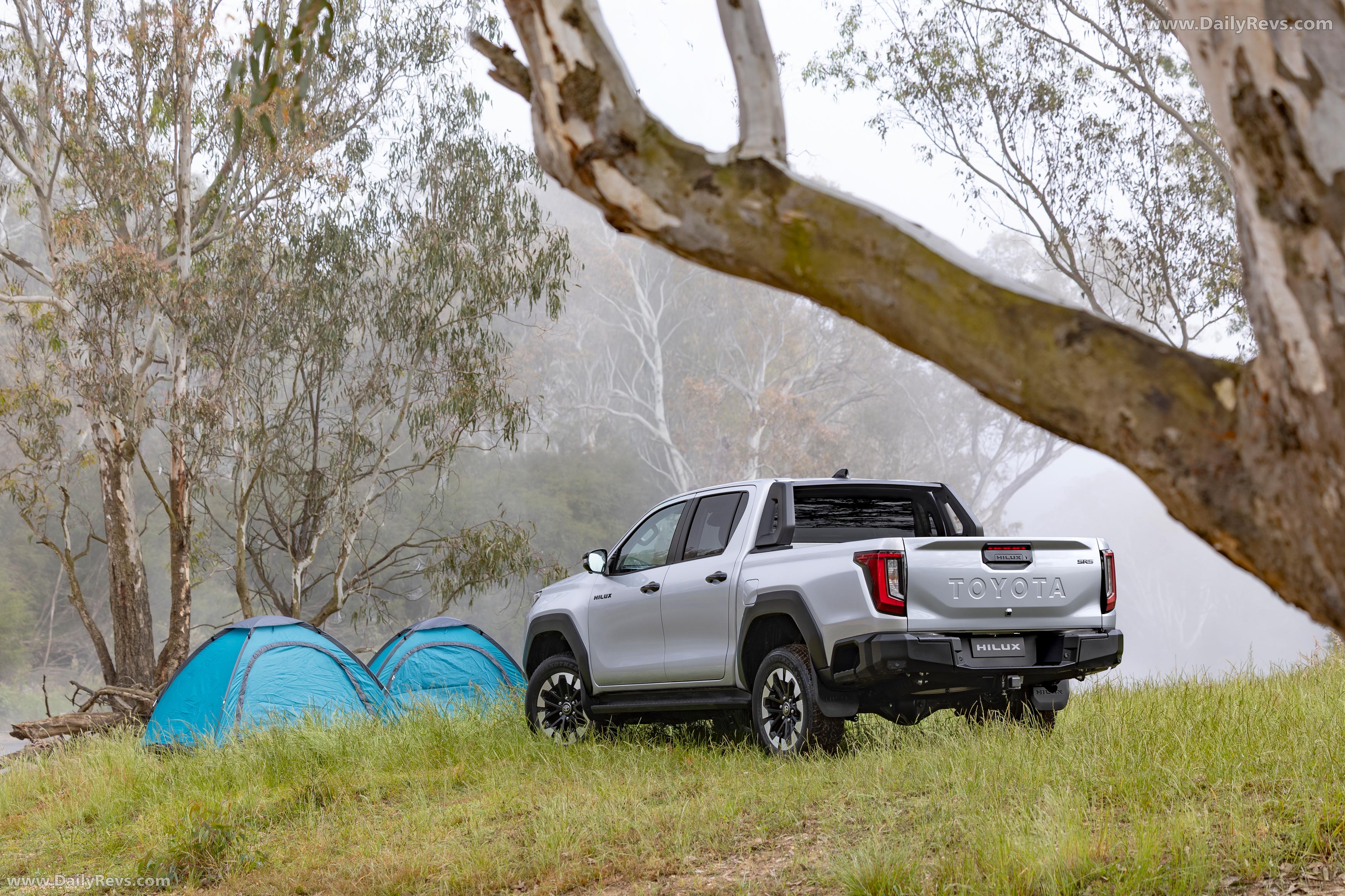 2026 Toyota HiLux SR5: Iconic Pickup Enters the Electric Era for the ...