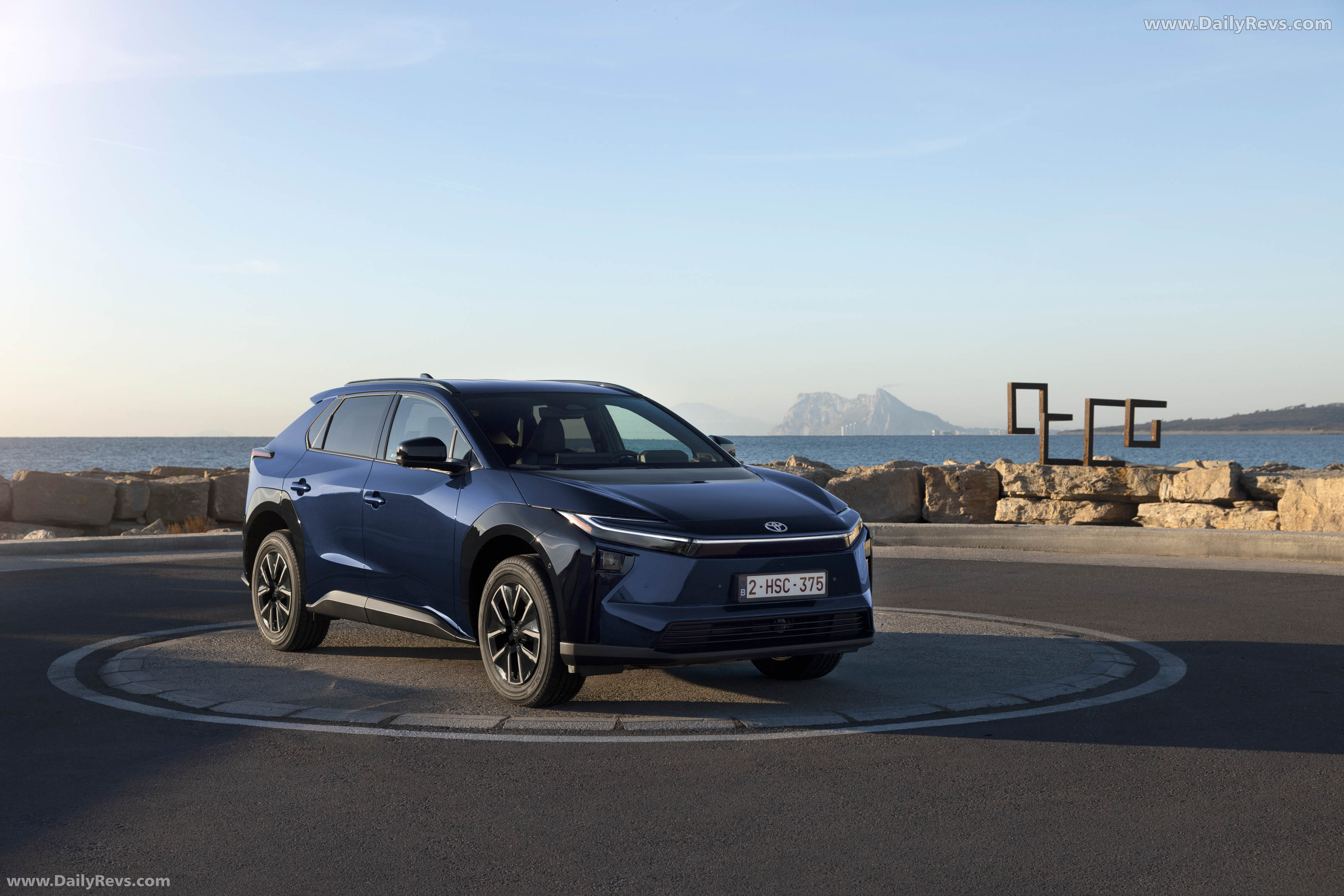 2026 Toyota bZ4X FWD Deep Blue: Enhanced Power, Efficiency, and Comfort ...