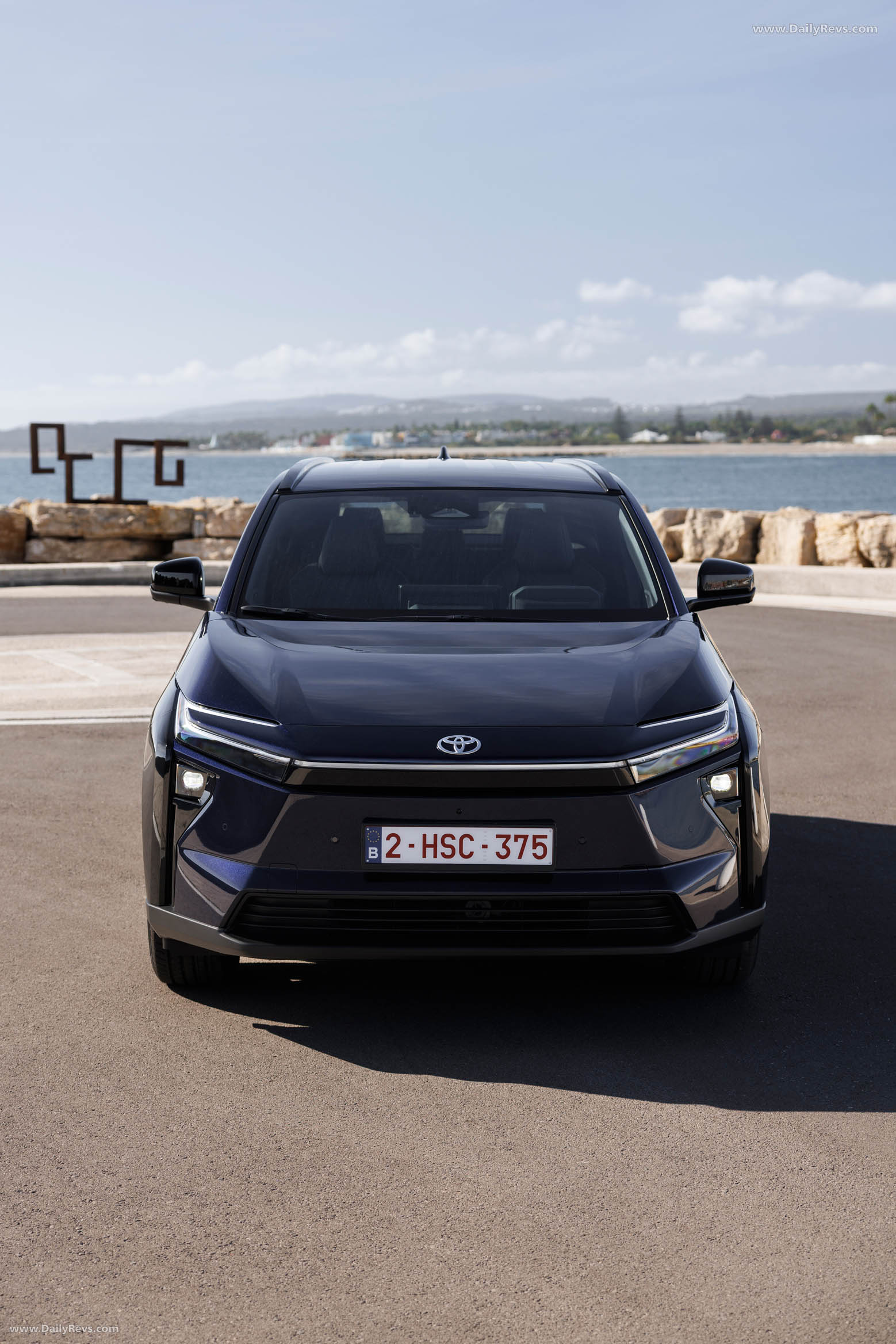 2026 Toyota bZ4X FWD Deep Blue: Enhanced Power, Efficiency, and Comfort ...