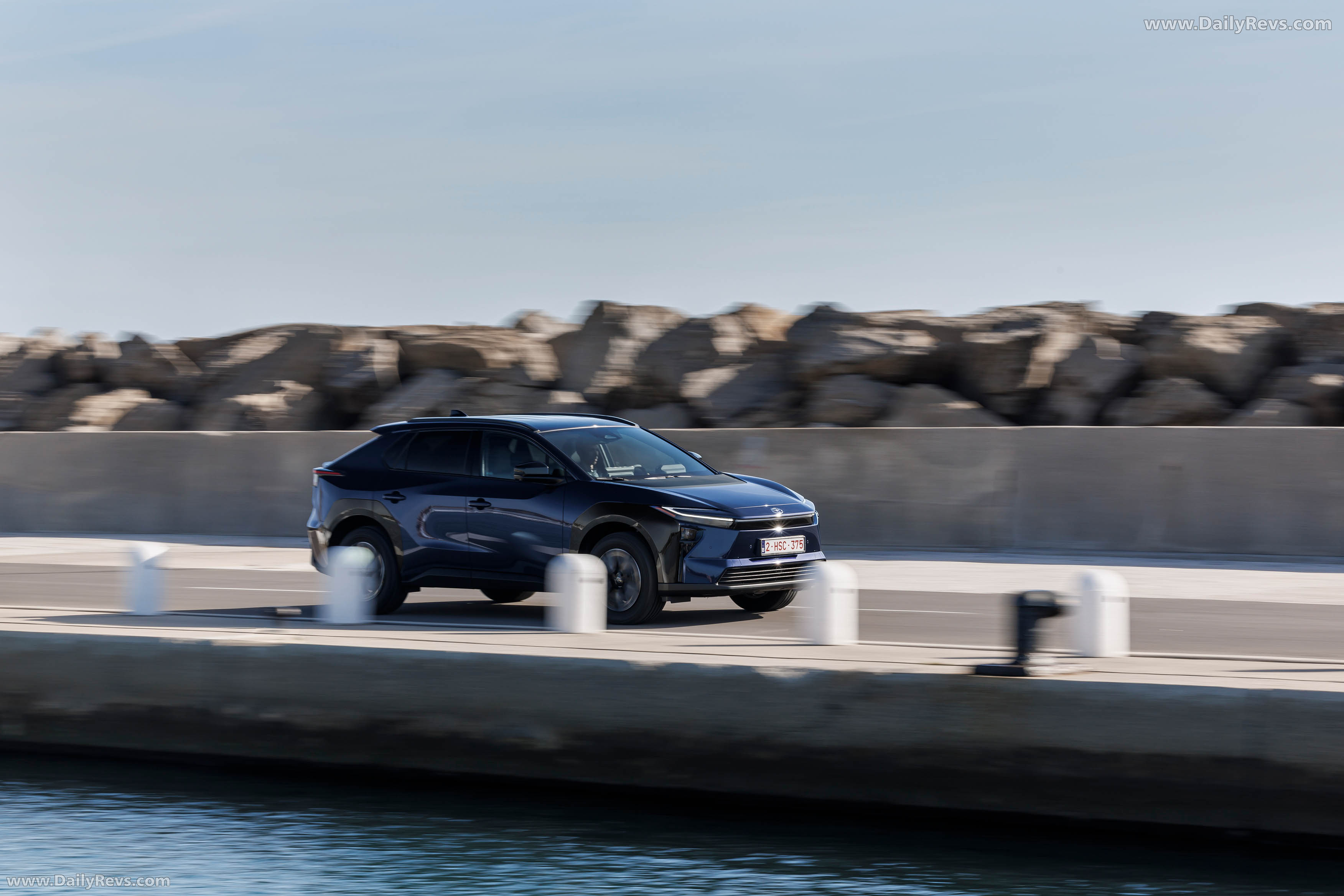 2026 Toyota bZ4X FWD Deep Blue: Enhanced Power, Efficiency, and Comfort ...