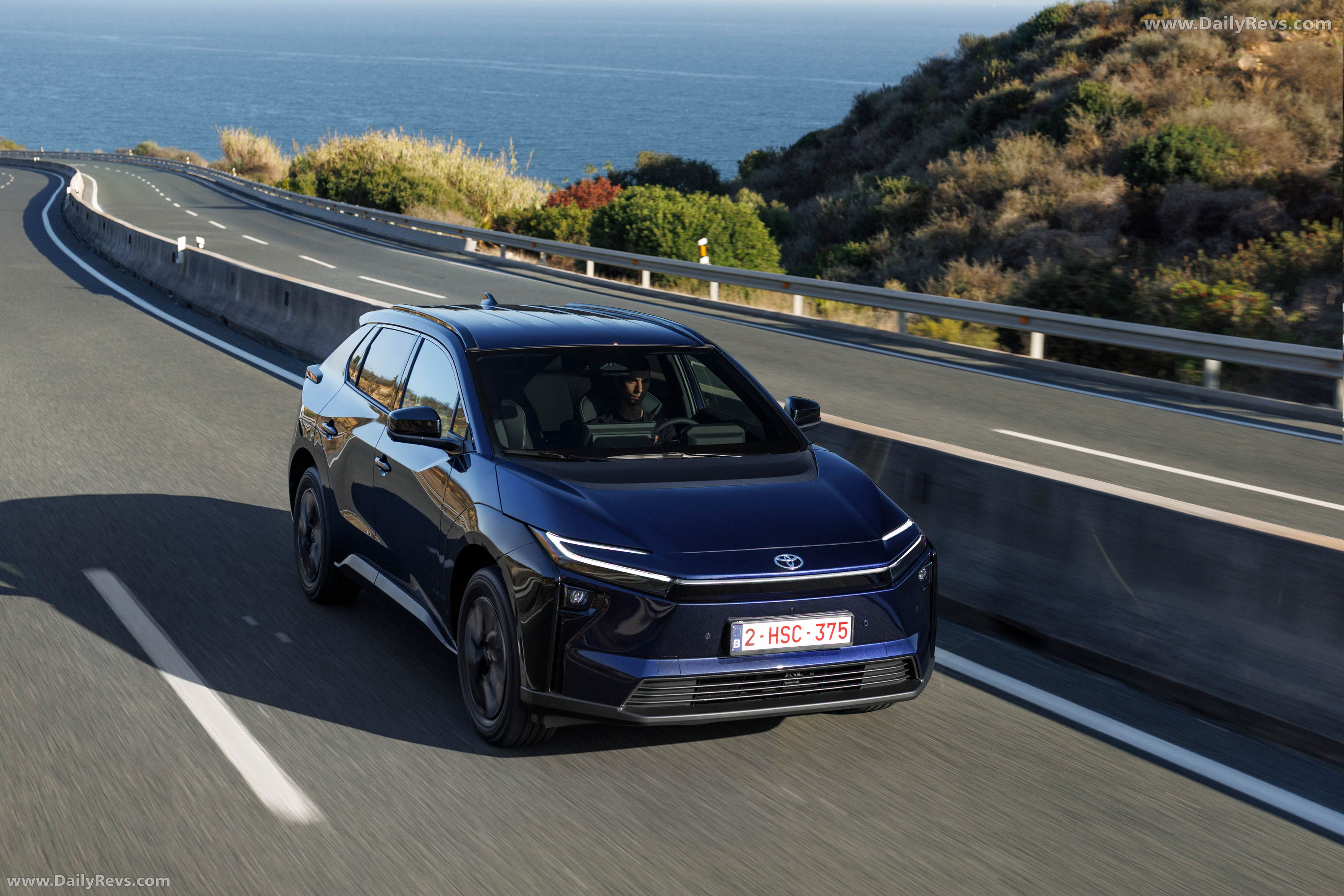 2026 Toyota bZ4X FWD Deep Blue: Enhanced Power, Efficiency, and Comfort ...