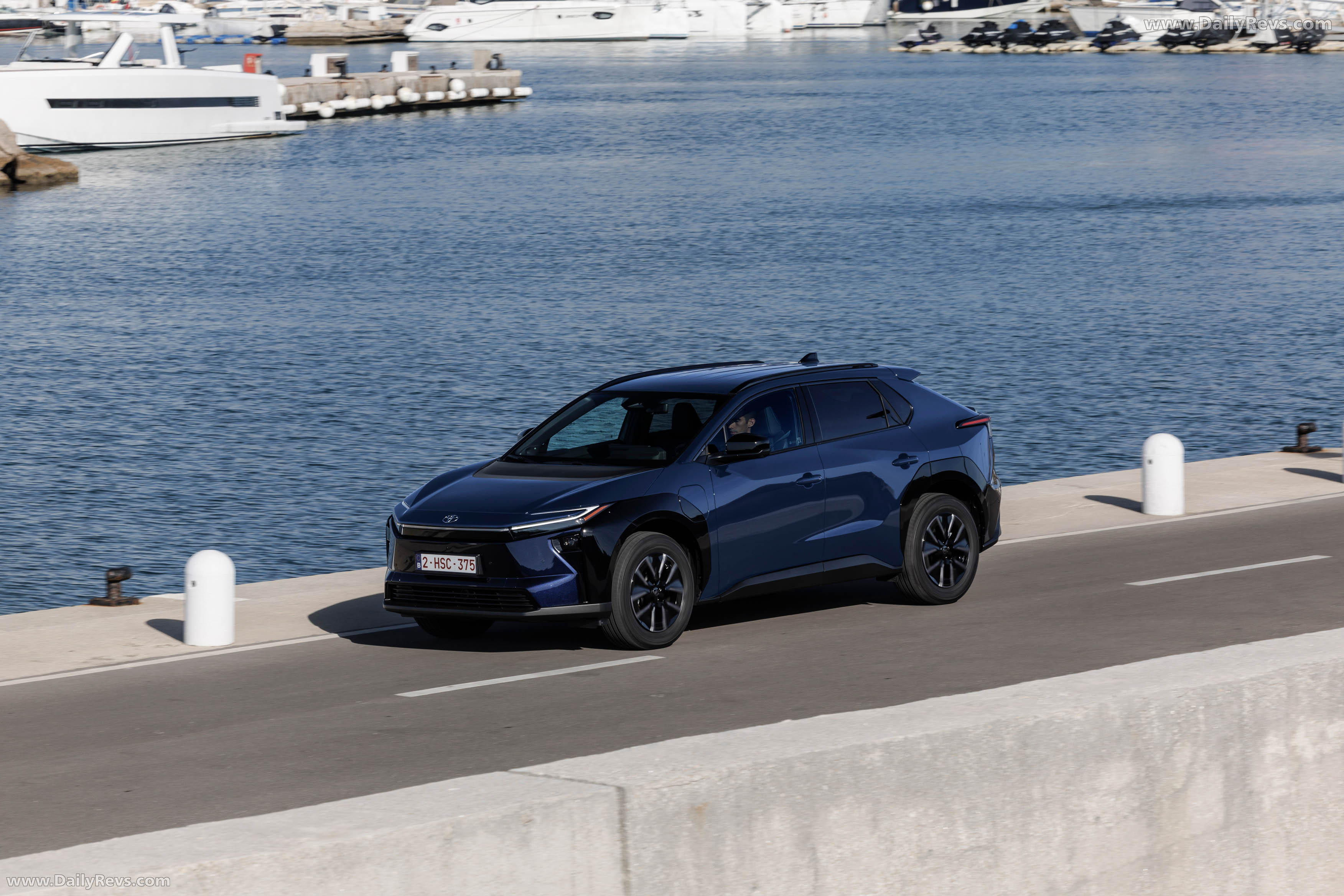 2026 Toyota bZ4X FWD Deep Blue: Enhanced Power, Efficiency, and Comfort ...