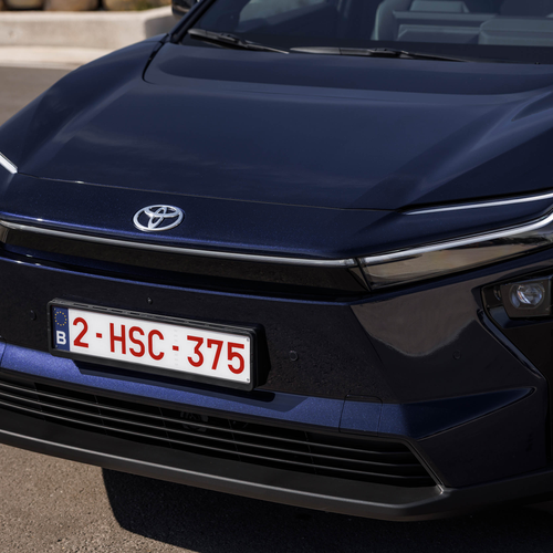 2026 Toyota bZ4X FWD Deep Blue: Enhanced Power, Efficiency, and Comfort ...