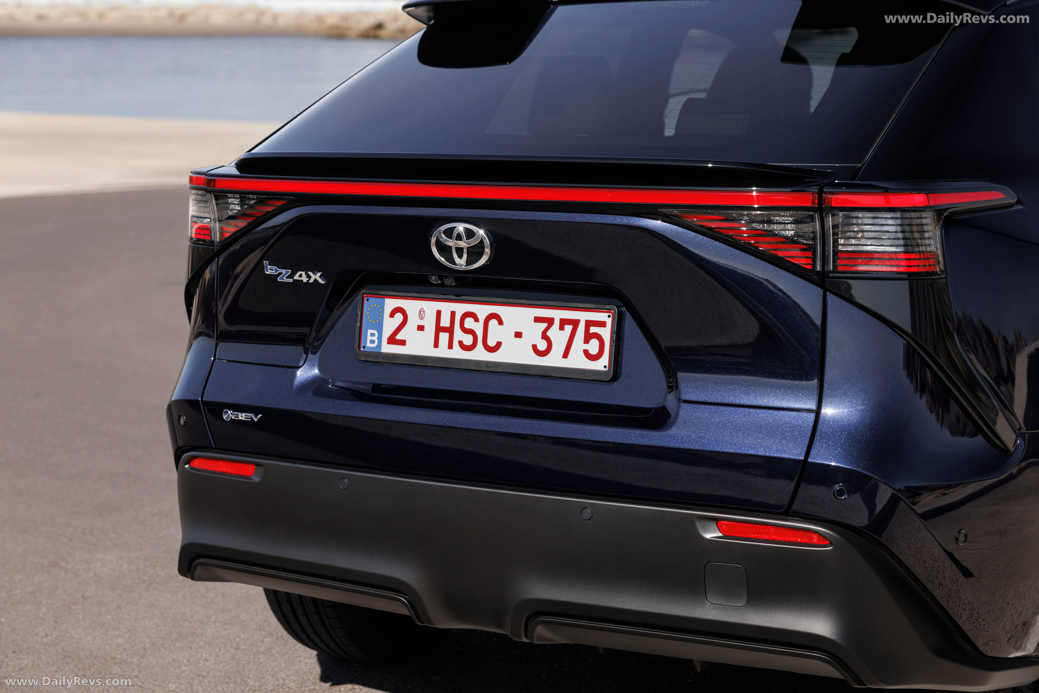 2026 Toyota bZ4X FWD Deep Blue: Enhanced Power, Efficiency, and Comfort ...