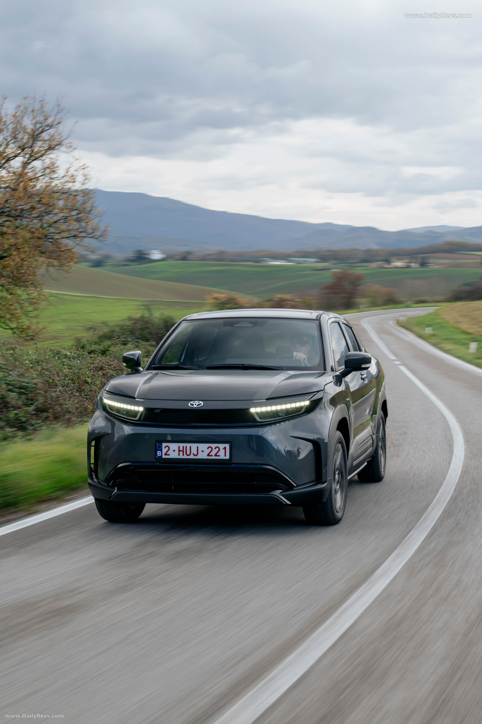 2026 Toyota Urban Cruiser FWD: New B-Segment Electric SUV Expands ...