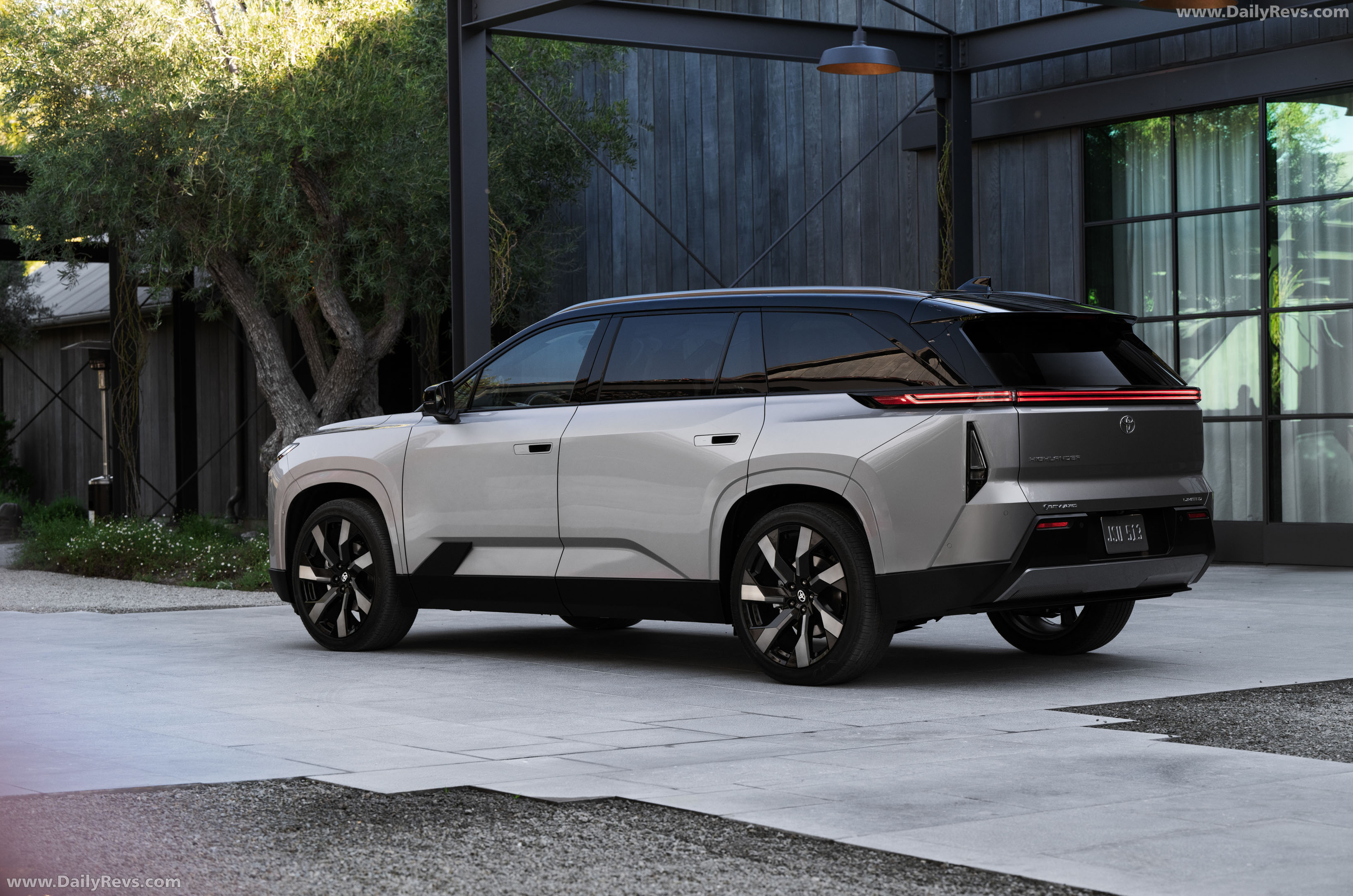 2027 Toyota Highlander BEV Breaks New Ground - DailyRevs