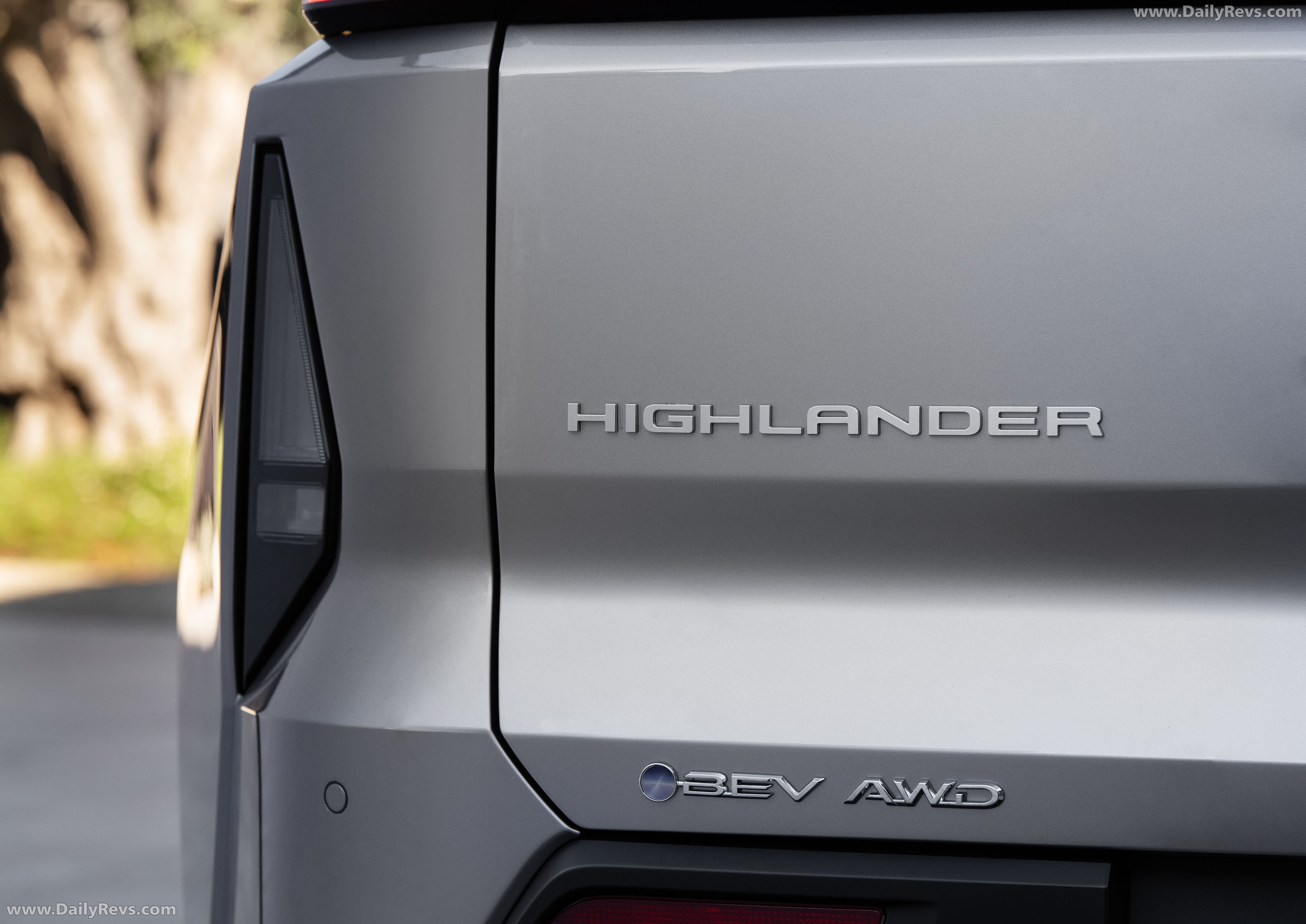 2027 Toyota Highlander BEV Breaks New Ground - DailyRevs