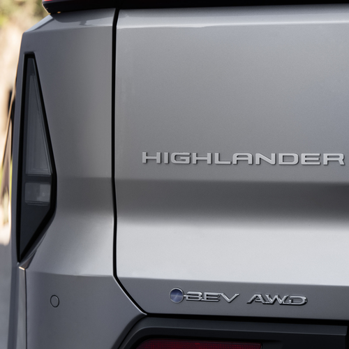 2027 Toyota Highlander BEV Breaks New Ground - DailyRevs