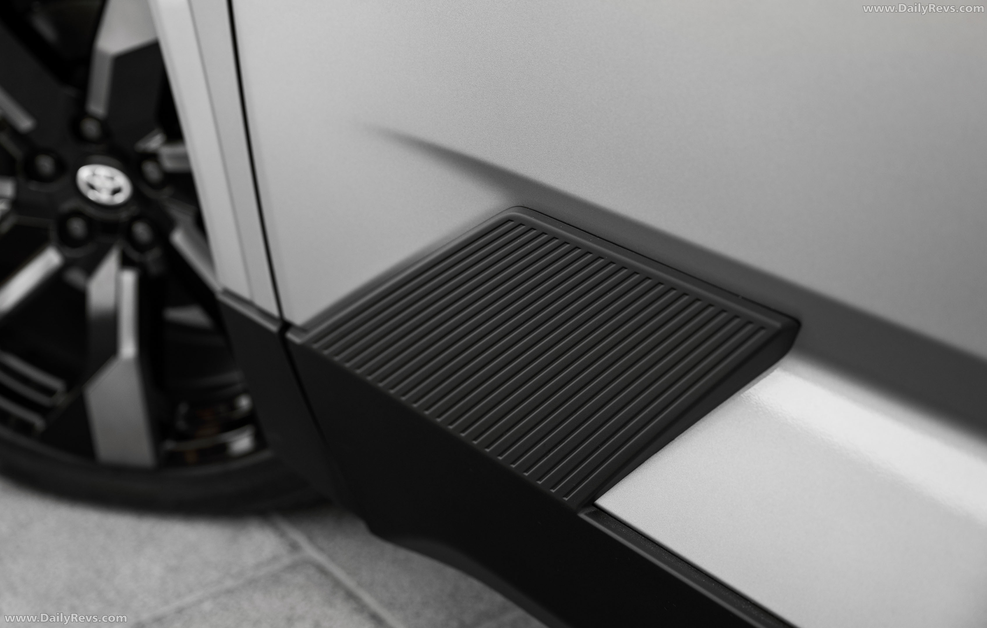 2027 Toyota Highlander BEV Breaks New Ground - DailyRevs