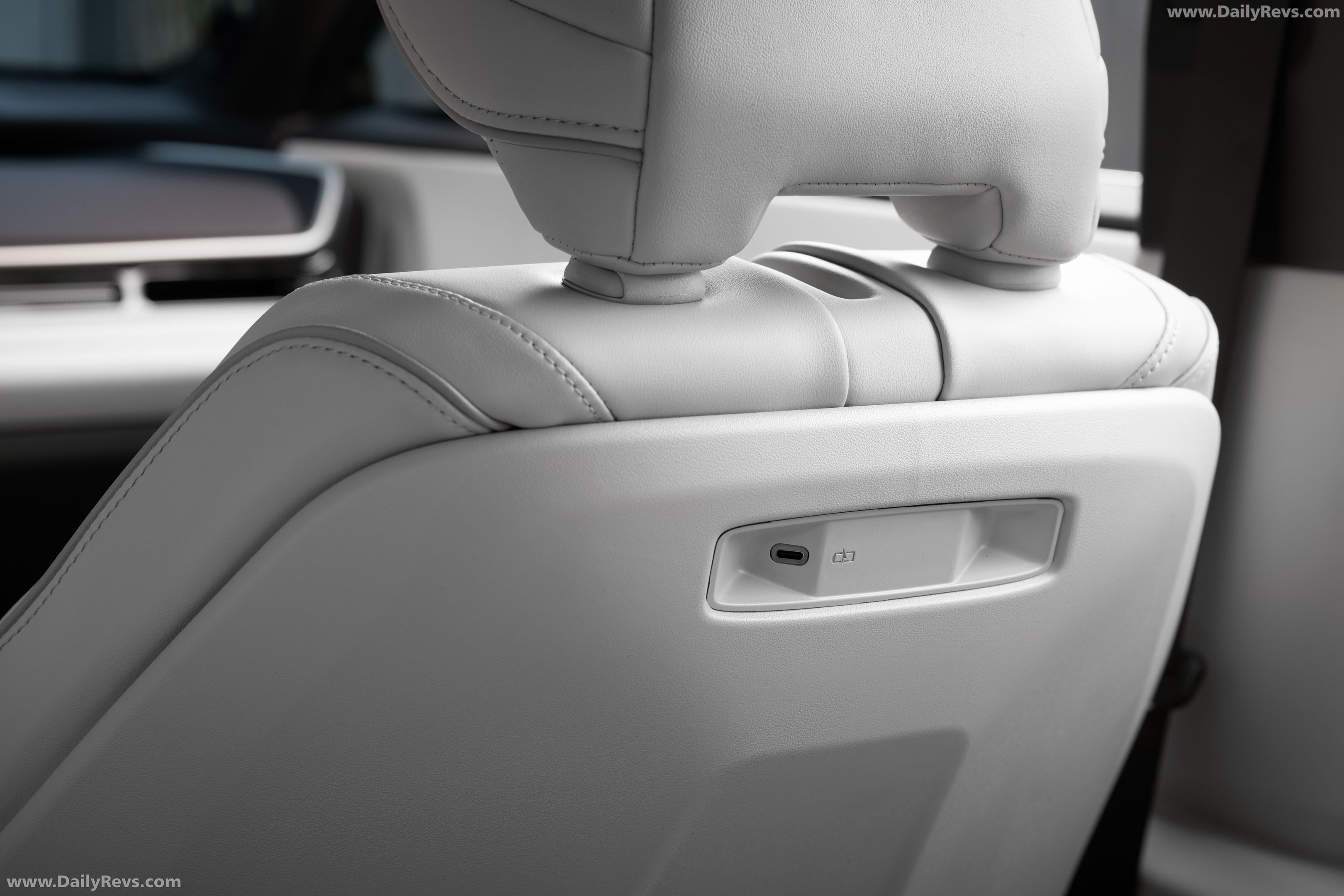 2027 Toyota Highlander BEV Breaks New Ground - DailyRevs