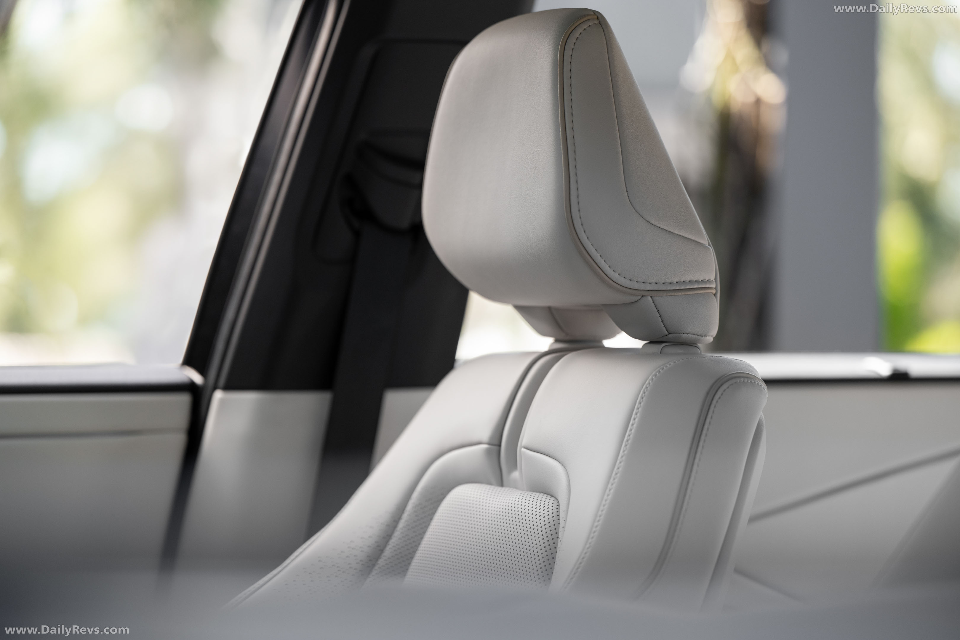 2027 Toyota Highlander BEV Breaks New Ground - DailyRevs