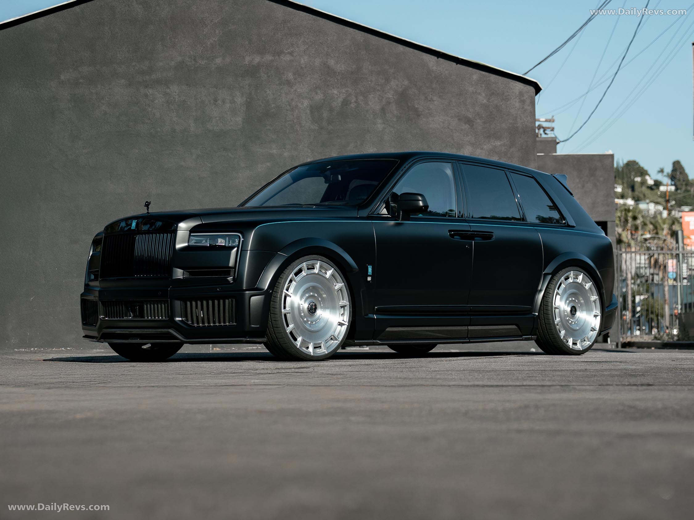 2025 Urban Automotive Cullinan Widetrack - Swag to the Rolls-Royce ...