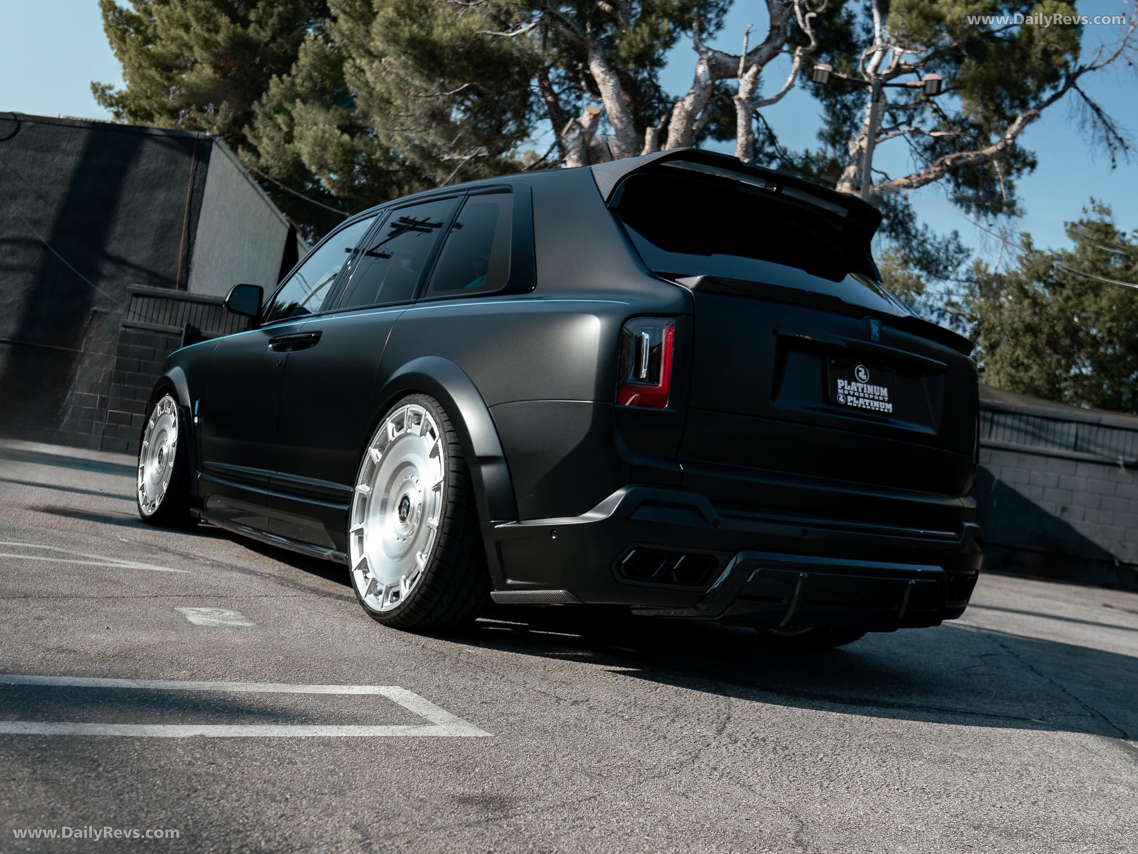 2025 Urban Automotive Cullinan Widetrack - Swag to the Rolls-Royce ...