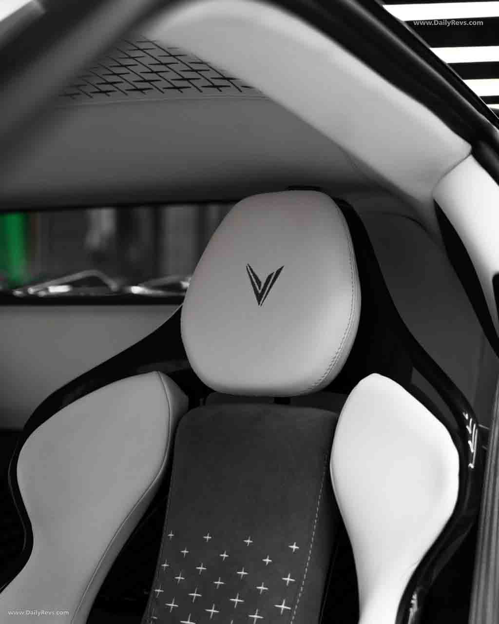 2025 Venuum 296 Corsso - A Carbon-Clad Ferrari Redefined - DailyRevs
