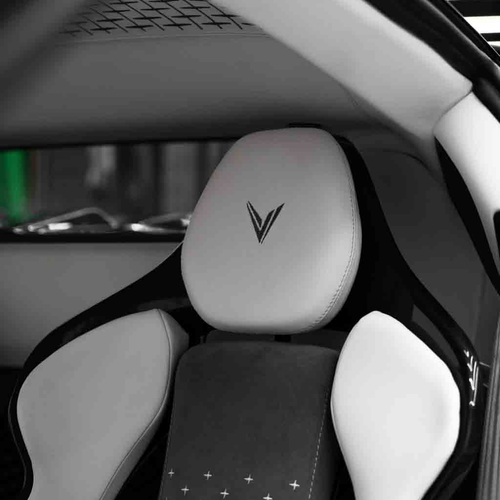 2025 Venuum 296 Corsso - A Carbon-Clad Ferrari Redefined - DailyRevs