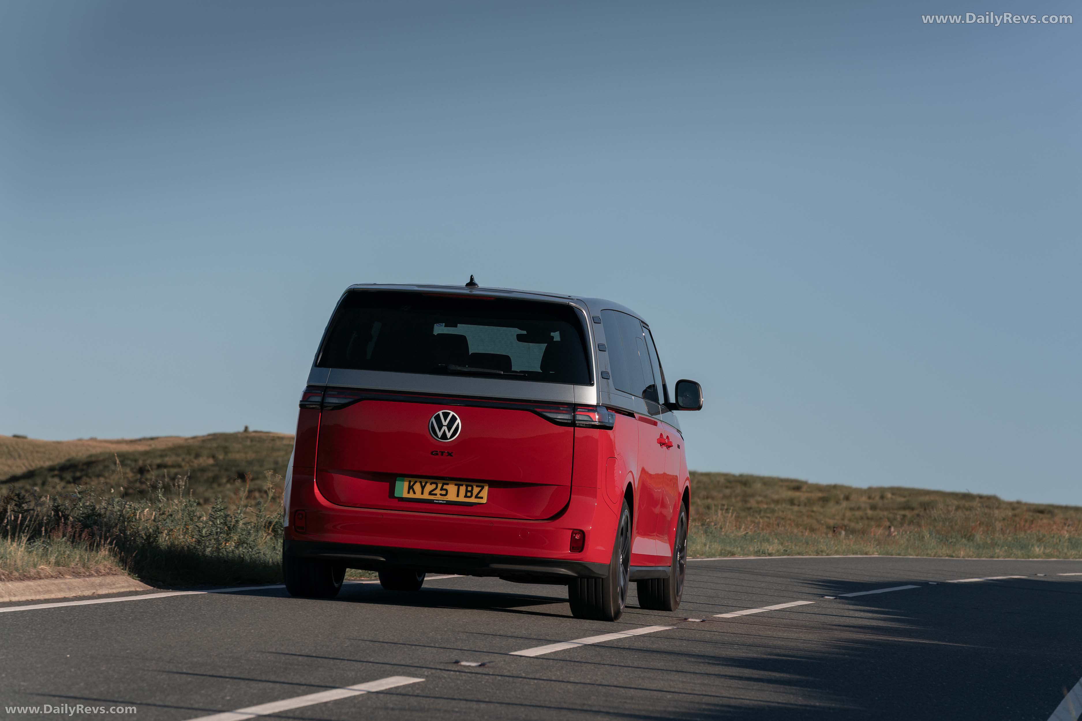 2025 Volkswagen ID. Buzz GTX UK Version