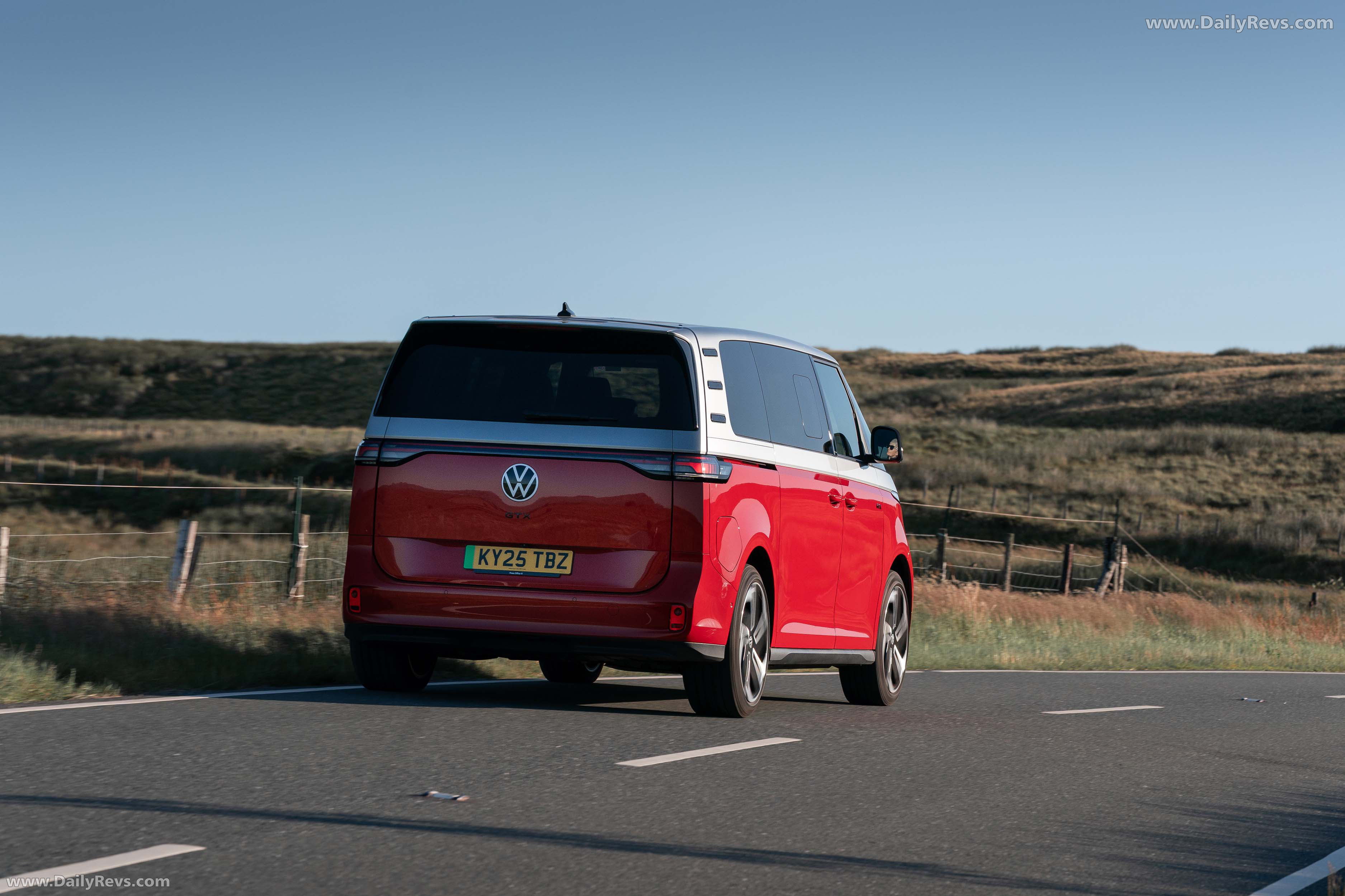 2025 Volkswagen ID. Buzz GTX UK Version
