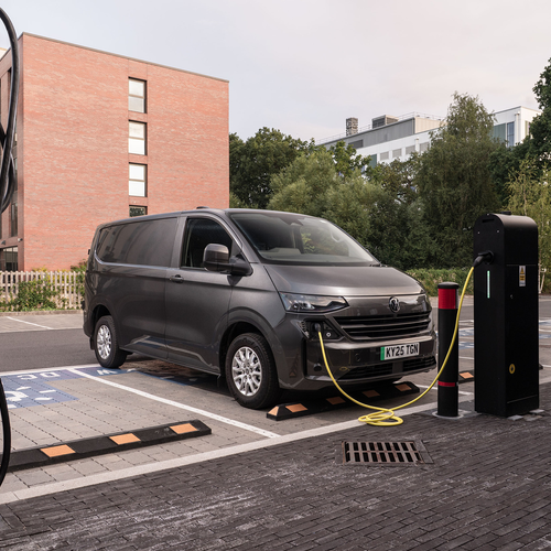 2025 Volkswagen e-Transporter - Electric Power to the Everyday Van ...