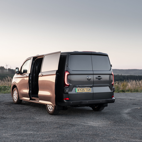 2025 Volkswagen e-Transporter - Electric Power to the Everyday Van ...