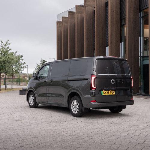 2025 Volkswagen e-Transporter - Electric Power to the Everyday Van ...