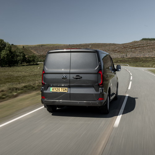 2025 Volkswagen e-Transporter - Electric Power to the Everyday Van ...