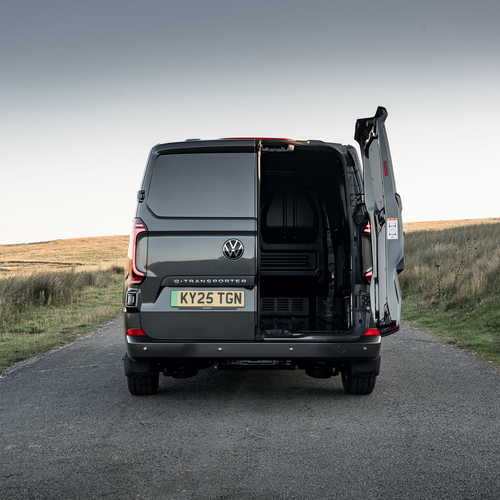 2025 Volkswagen e-Transporter - Electric Power to the Everyday Van ...