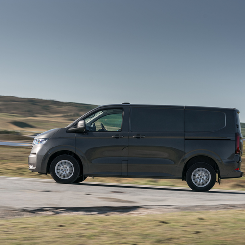 2025 Volkswagen e-Transporter - Electric Power to the Everyday Van ...