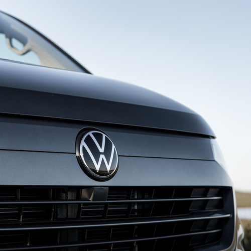 2025 Volkswagen e-Transporter - Electric Power to the Everyday Van ...