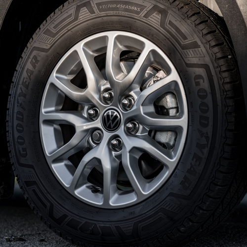 2025 Volkswagen e-Transporter - Electric Power to the Everyday Van ...