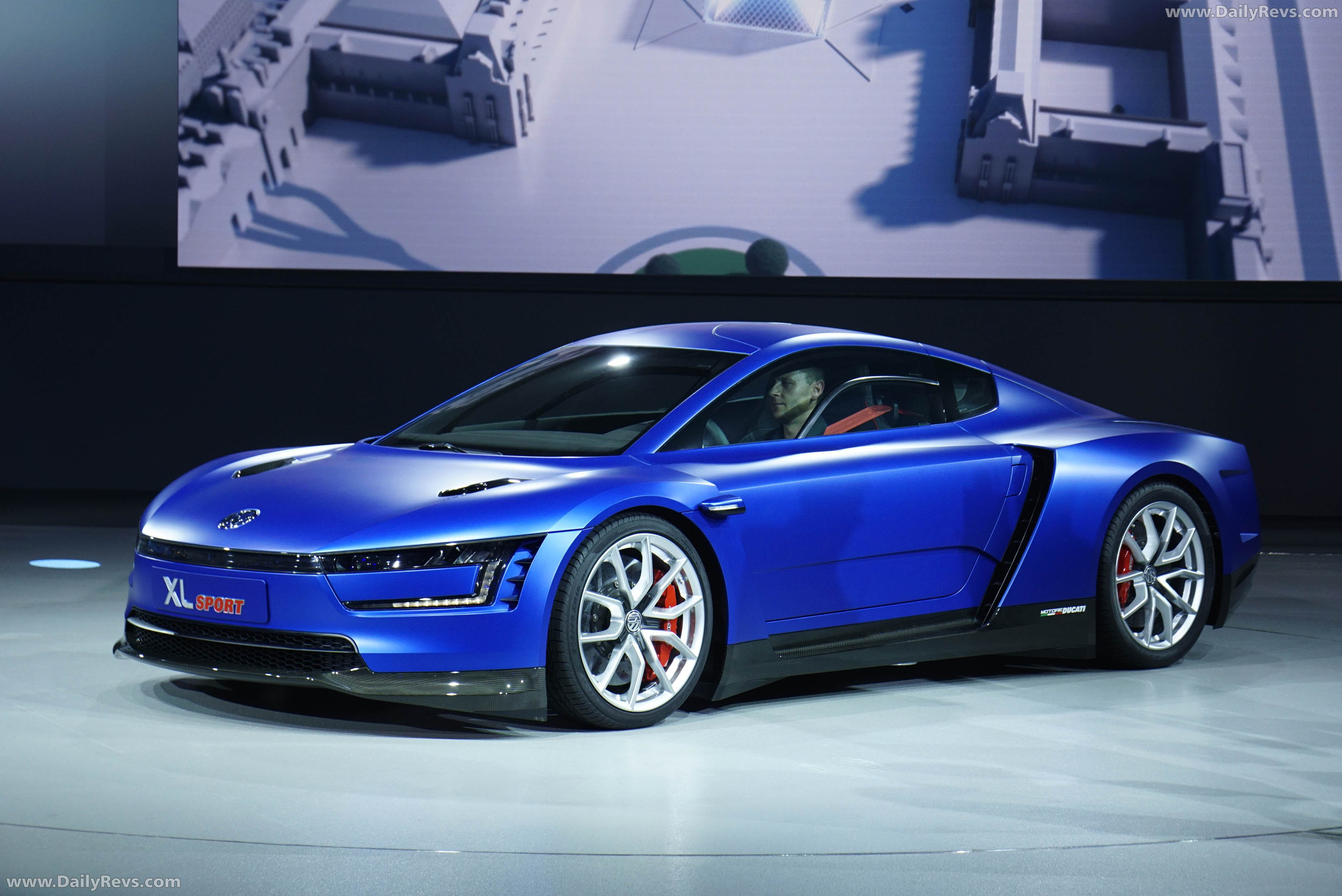 2014 Volkswagen XL Sport Concept: Lightweight Performance Concept ...