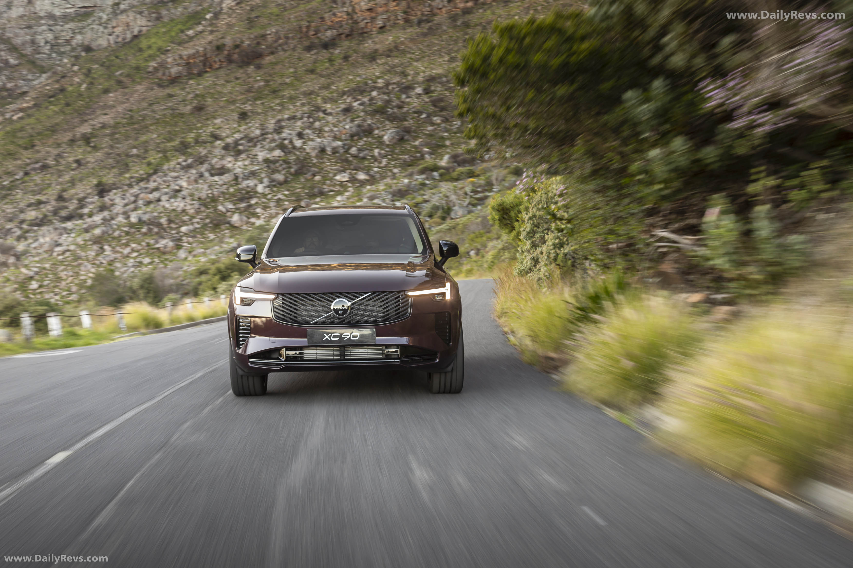 2025 Volvo XC90 South African Version - Volvo’s Signature Focus on ...
