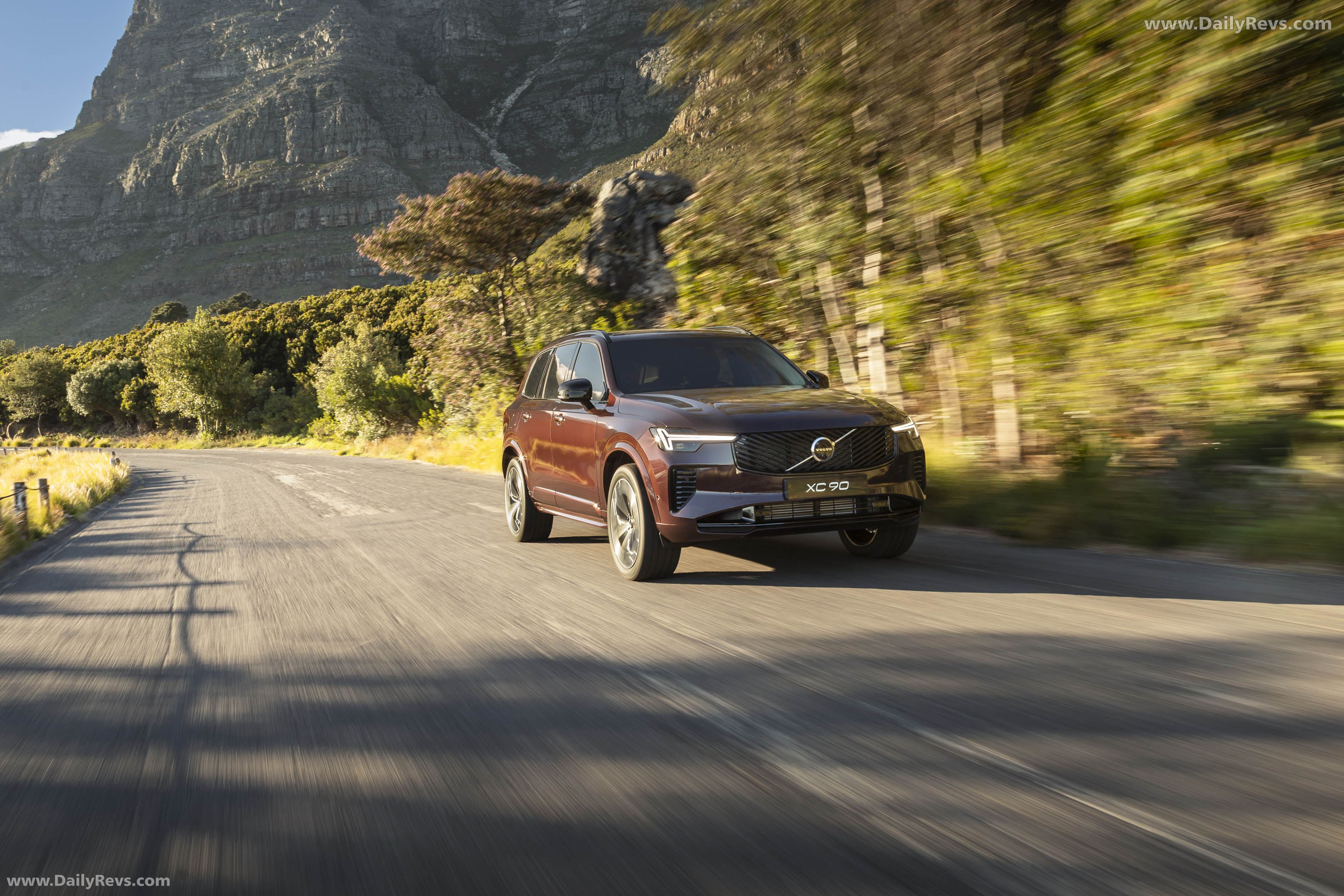 2025 Volvo XC90 South African Version - Volvo’s Signature Focus on ...