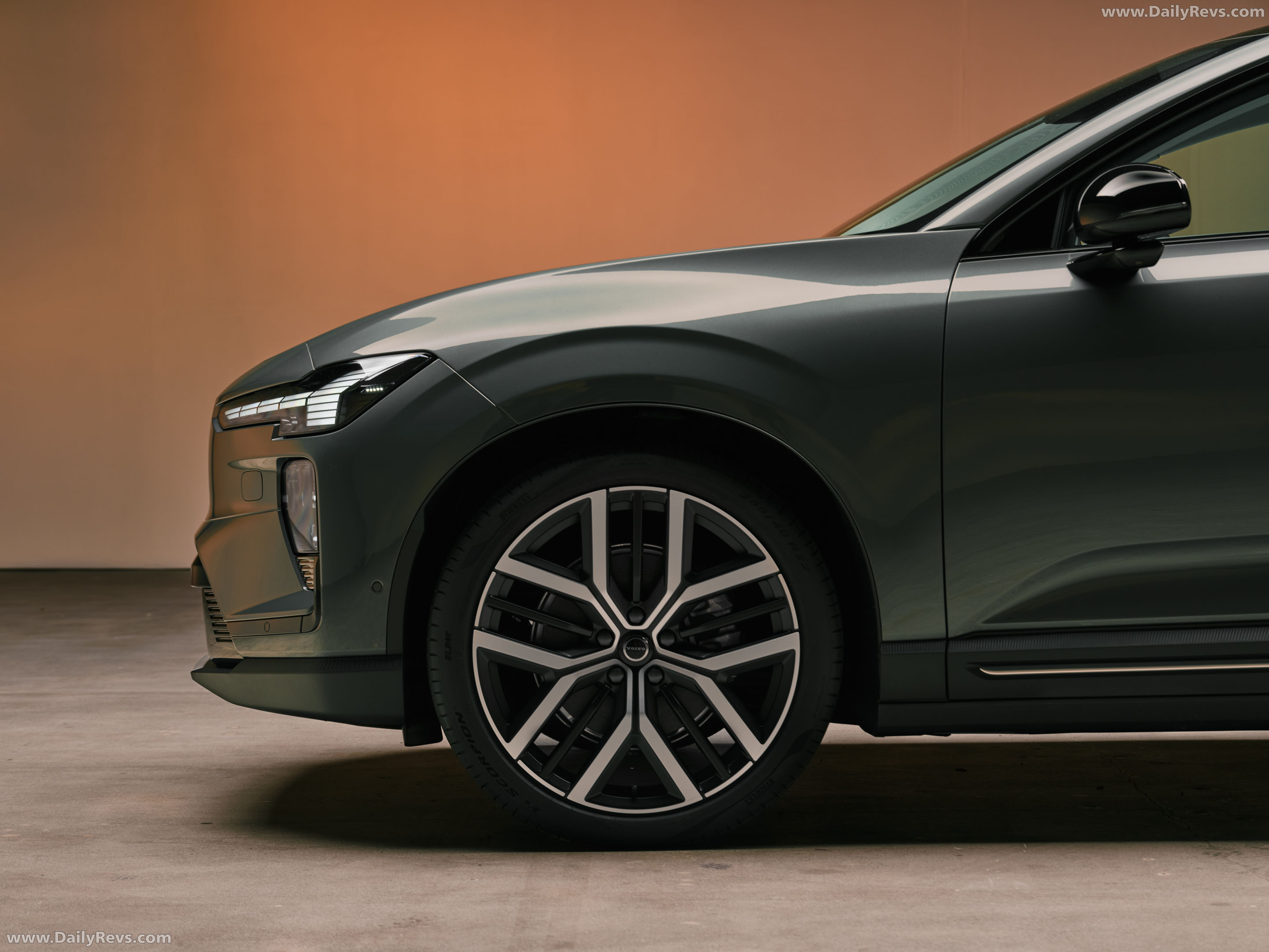 2027 Volvo EX60 Debuts as Brand’s Core Electric SUV - DailyRevs