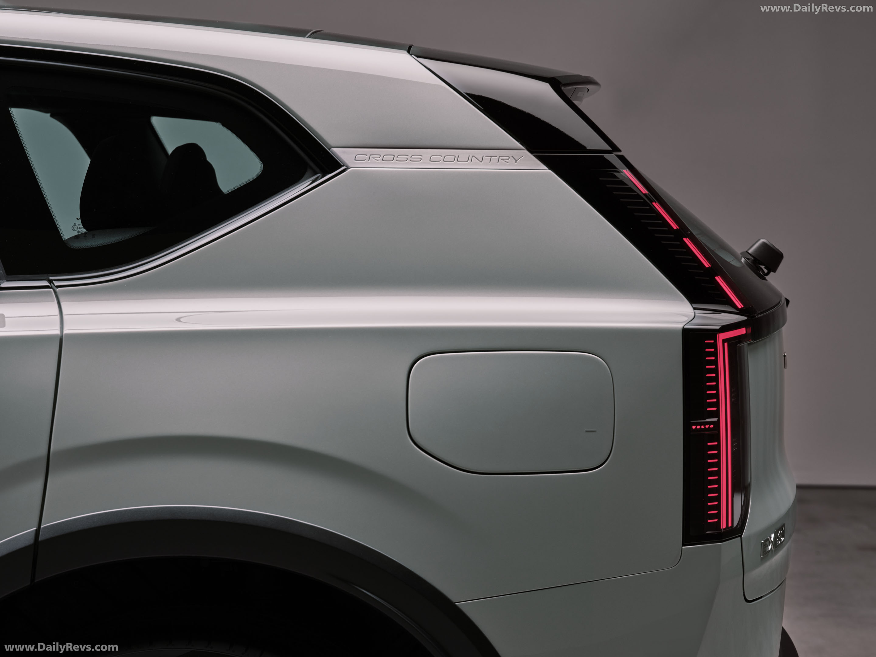 2027 Volvo EX60 Cross Country Expands the Electric Core - DailyRevs