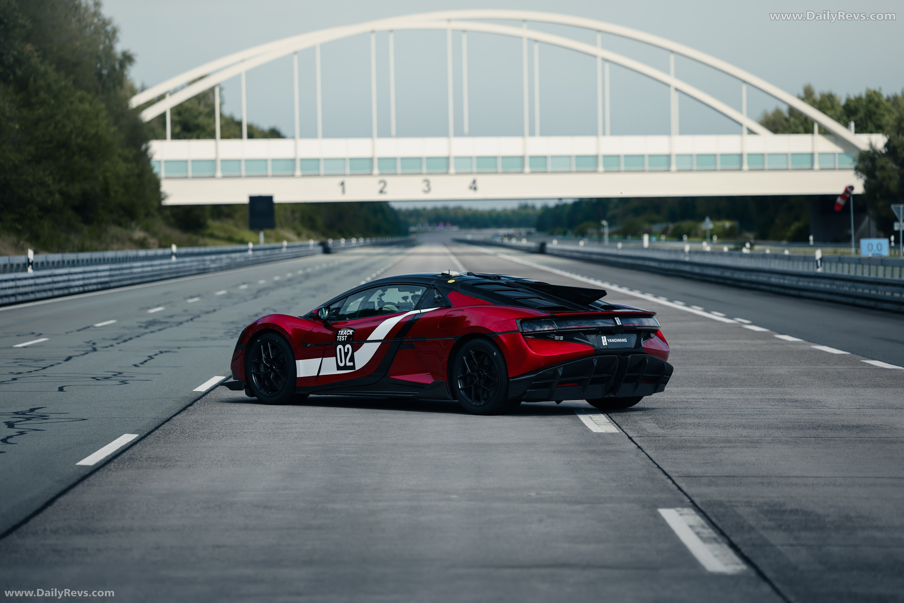 2026 Yangwang U9 Xtreme - World’s Fastest Electric Hypercar - DailyRevs