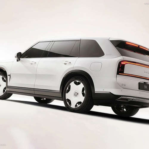 2026 Zeekr 9X Arctic White - A Luxurious Hybrid SUV Contender - DailyRevs