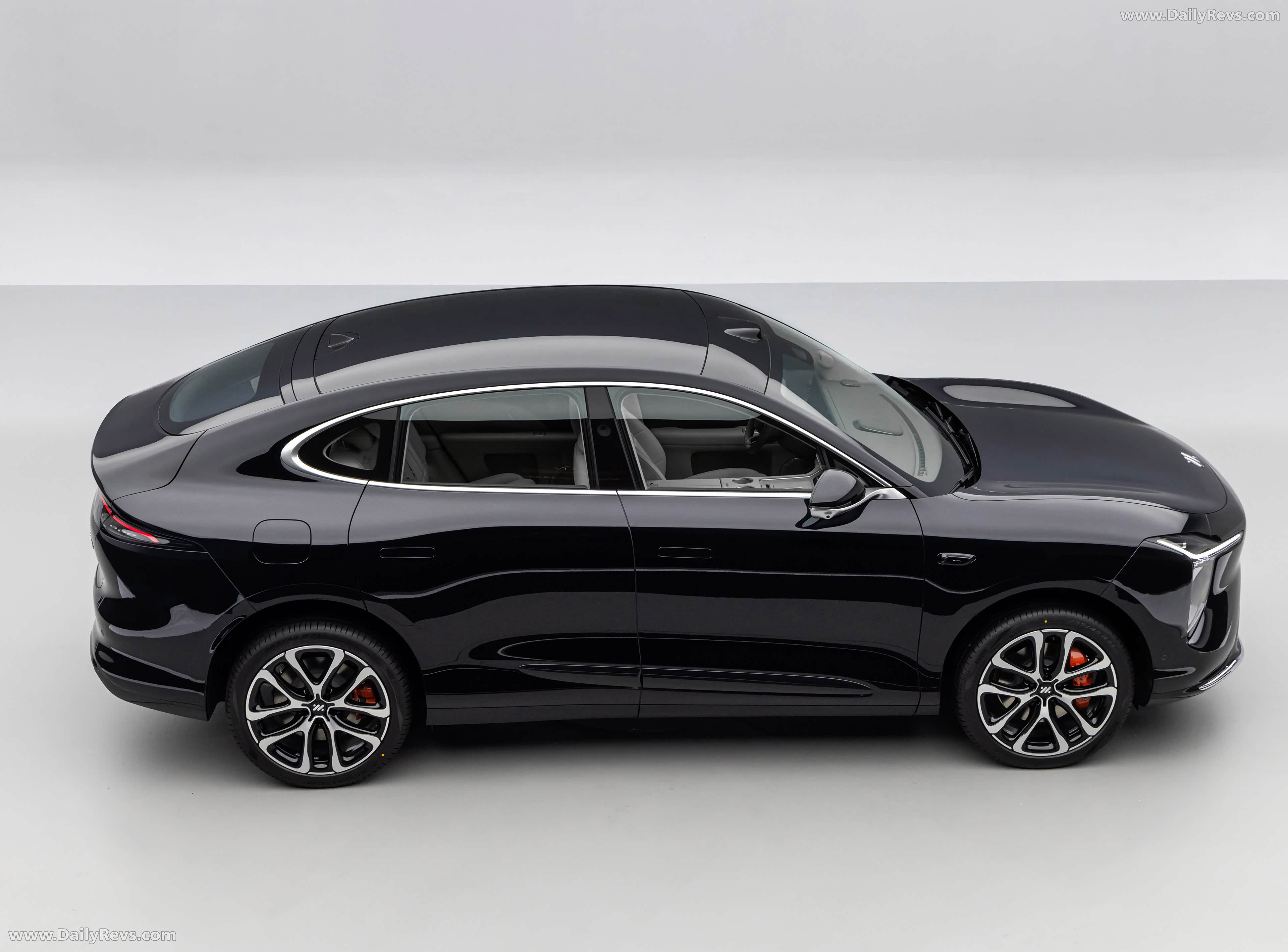 2026 Zhiji LS6 - Strengthens China EV Market - DailyRevs