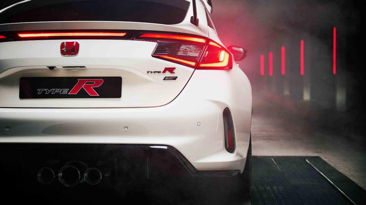 The Last Hurrah: Civic Type R Ultimate Edition Ends a Hot Hatch Era ...